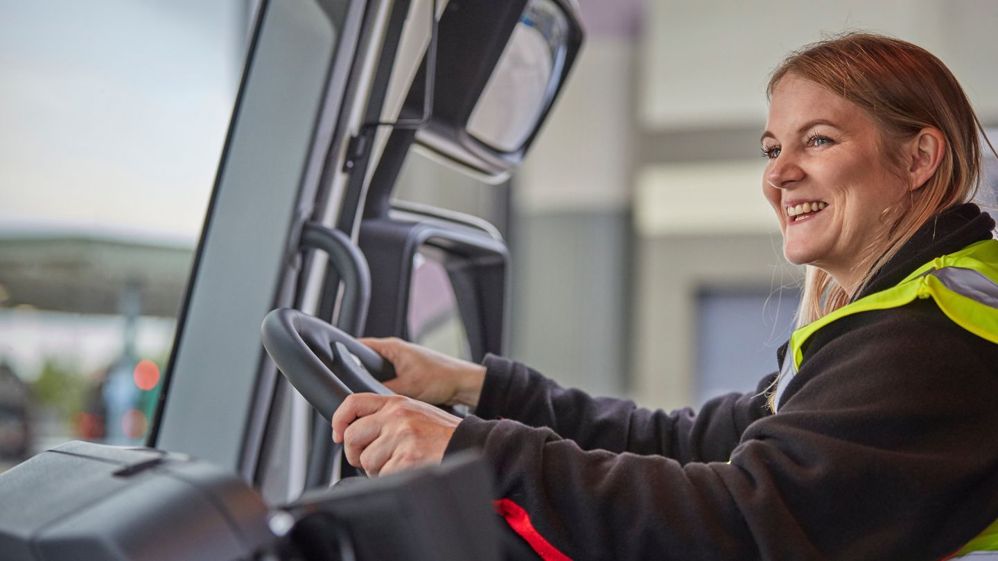 XPO Logistics launches Female Driver Academy to encourage more women to ...