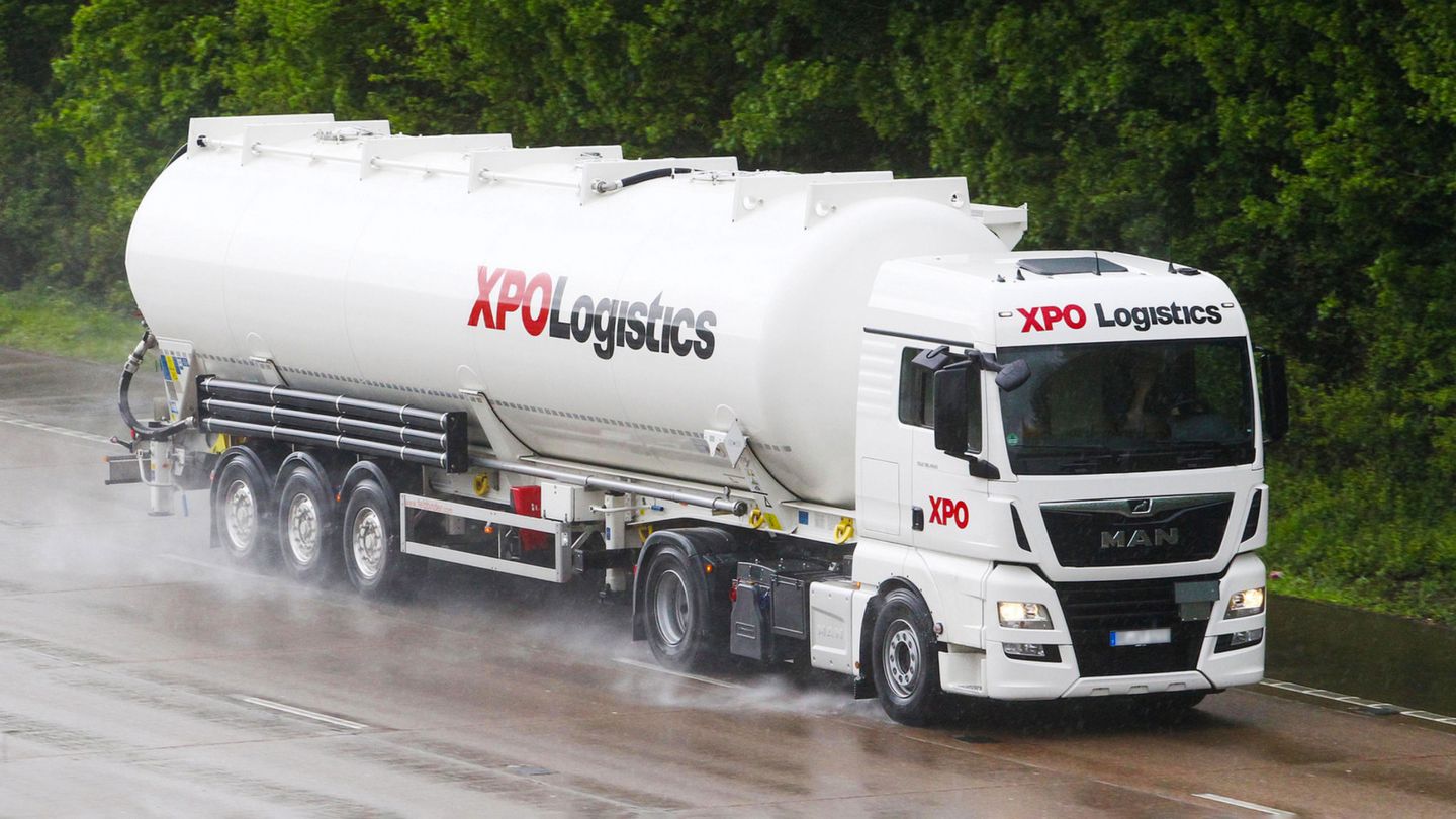 XPO Logistics and Tesco Renew Partnership for UK Fuel Distribution