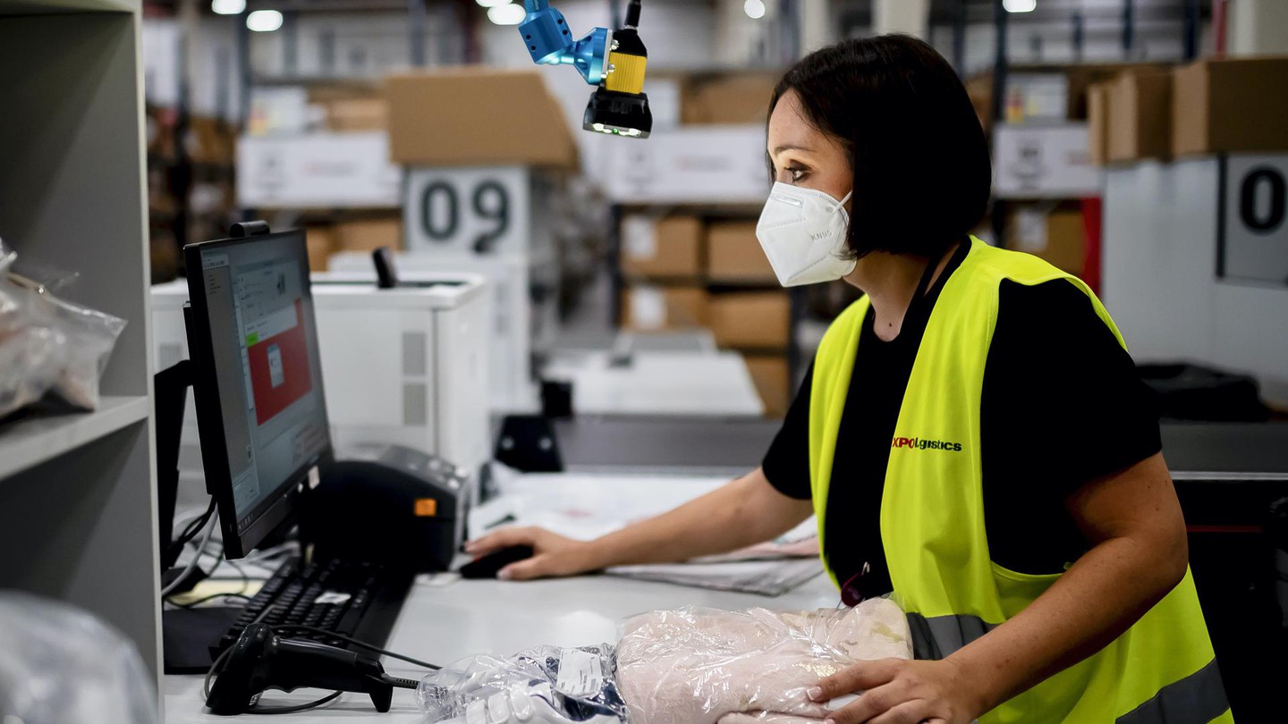 XPO Logistics Global Operations Managing Holiday Demand with Expanded ...