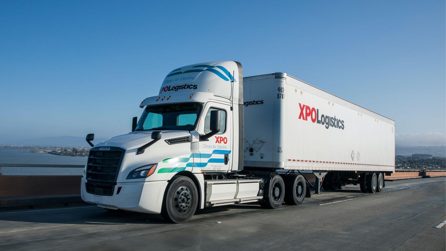 XPO Logistics Tests Battery-Electric Truck from Daimler Trucks North ...